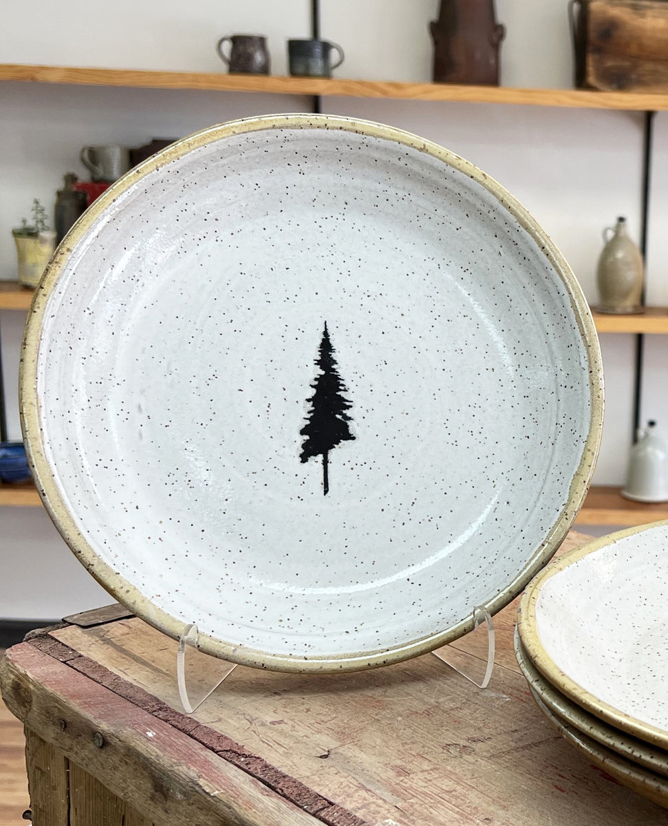 Lone Tree Dinner Plate – Red Bison Studio